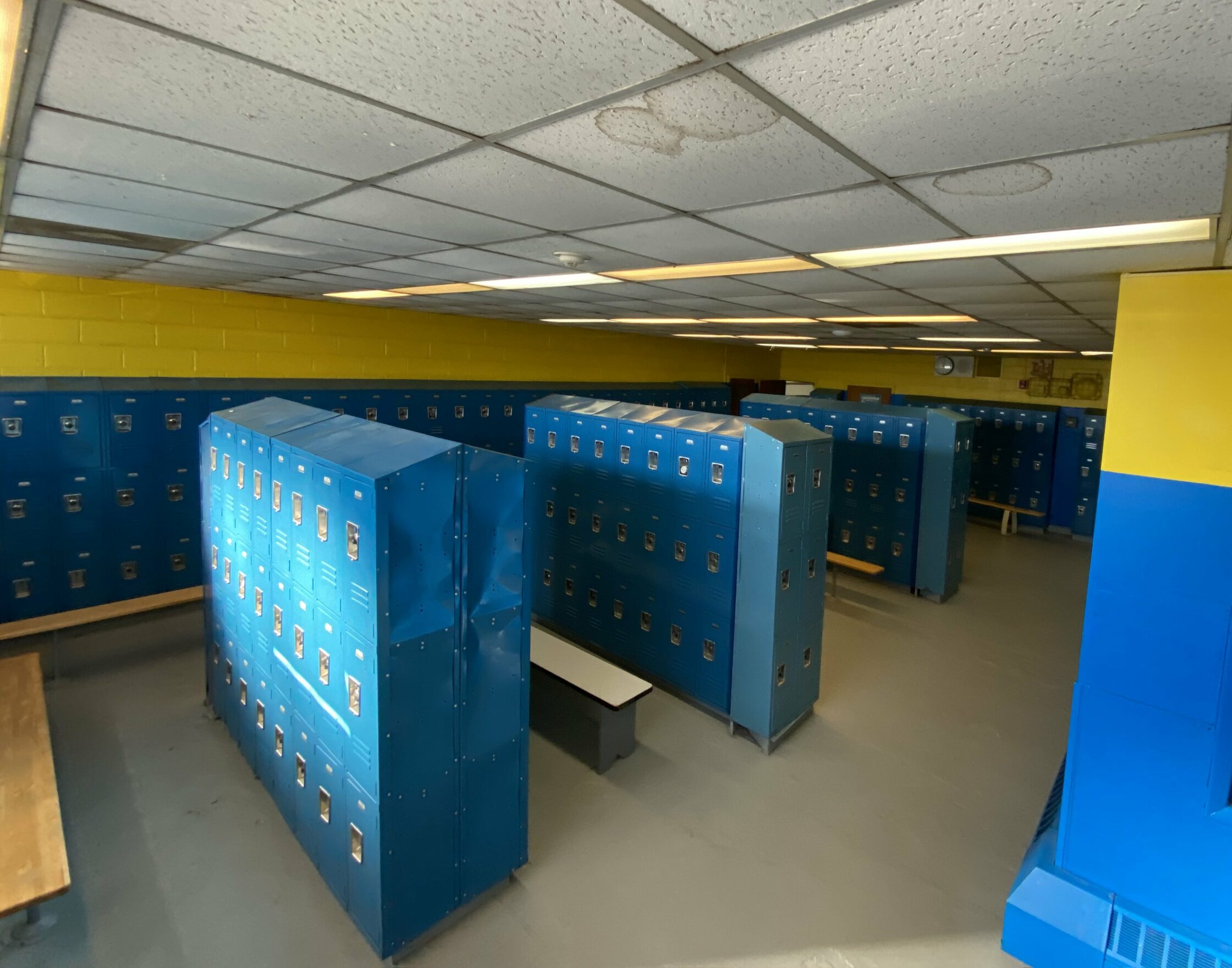 Students say gym locker rooms need an update – The Lighthouse